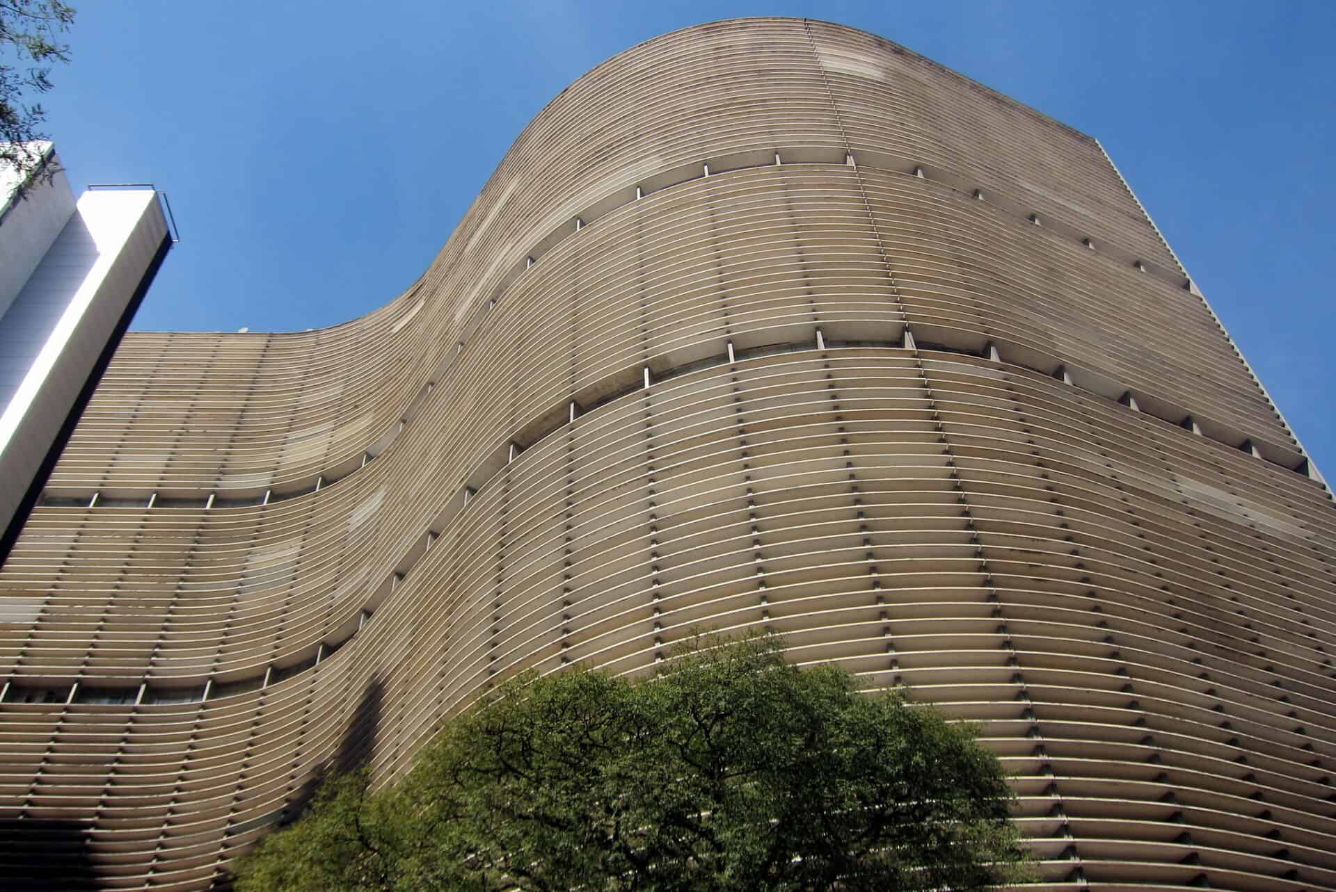 Edifício Copan: conheça o prédio e o que fazer por lá